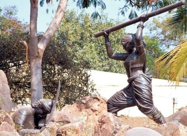 Onake Obavva: The Woman Who Single-handedly Fought Hyder Ali’s Soldiers ...
