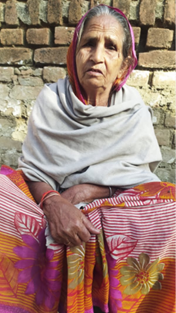 Despite Poor Wages & Exploitation, Women Continue To Roll Beedi To Sustain Their Families ...