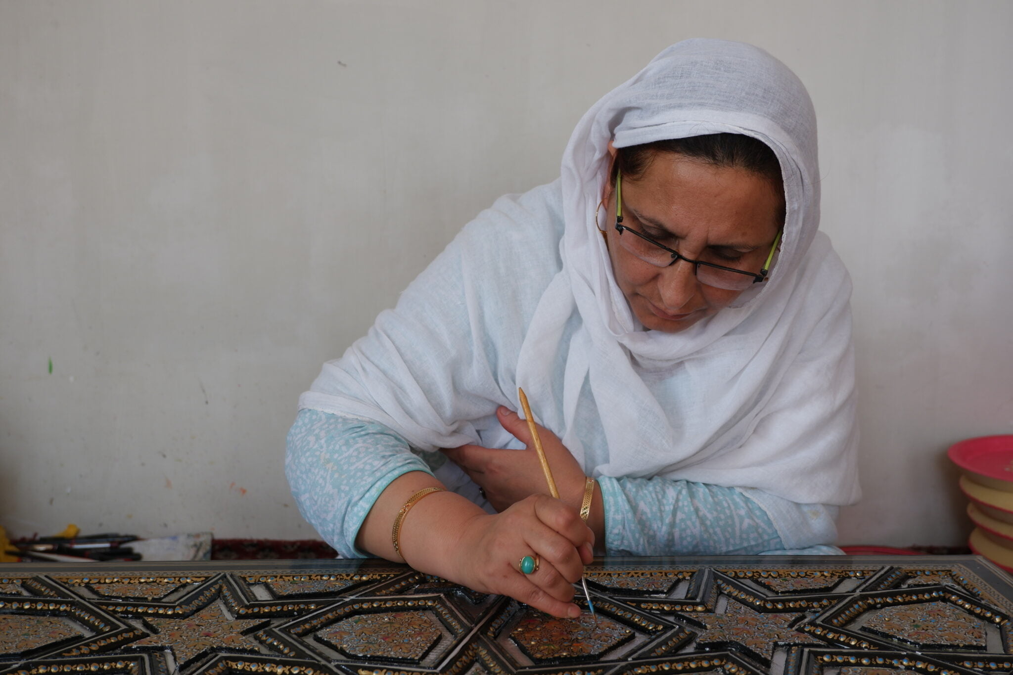 Reviving The Dying Papier Mache In Kashmir: Inspiring Story Of Masrat ...