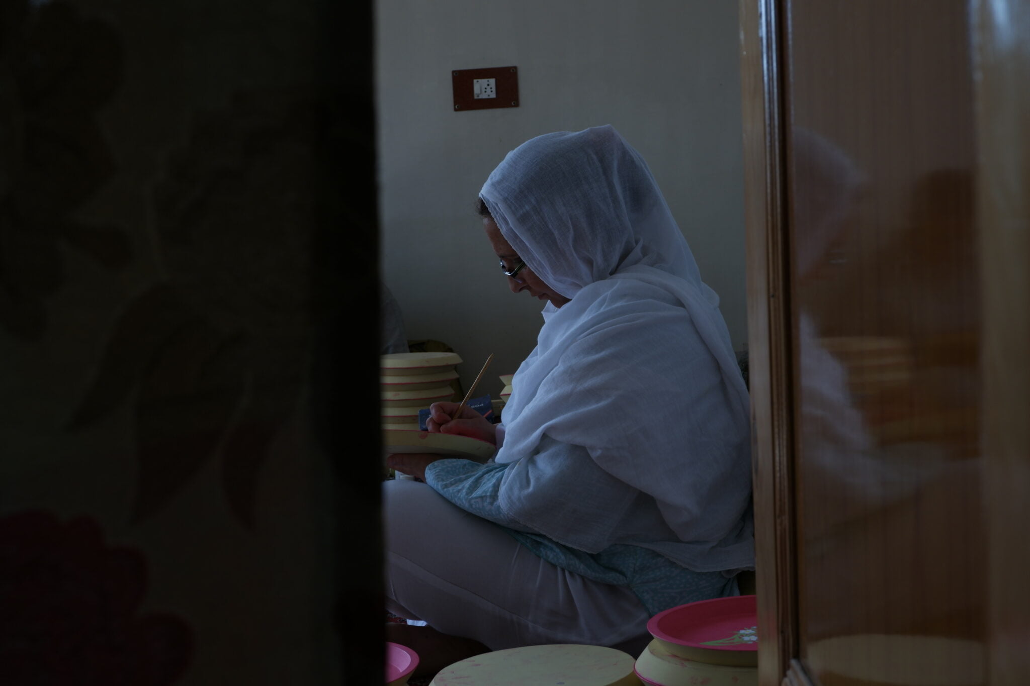 Reviving The Dying Papier Mache In Kashmir: Inspiring Story Of Masrat ...