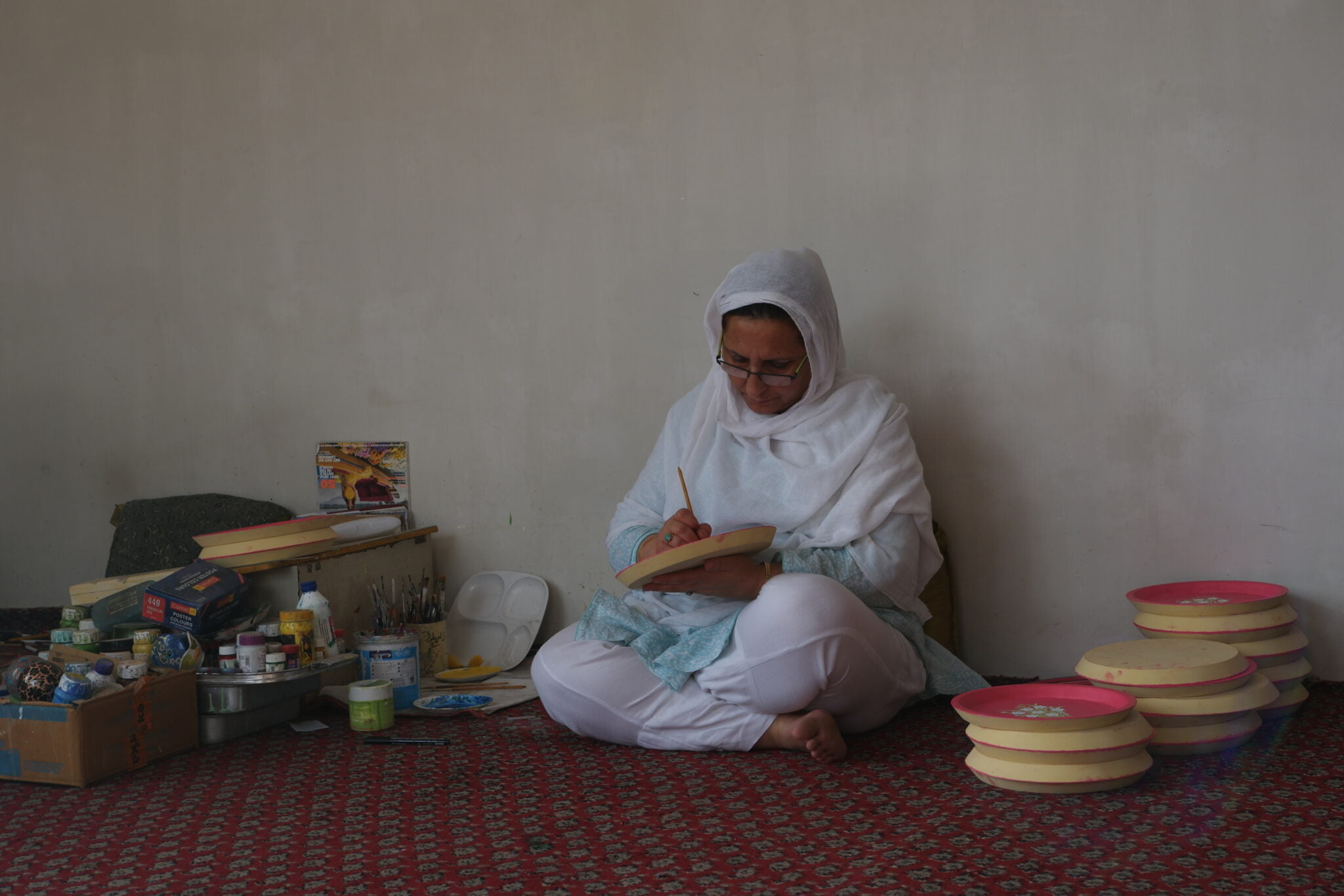 Reviving The Dying Papier Mache In Kashmir: Inspiring Story Of Masrat ...