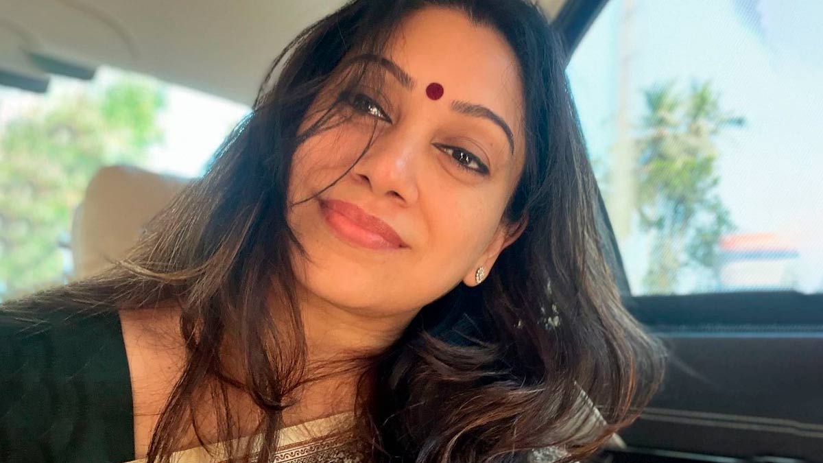 FII Interviews: Writer And Filmmaker Anjali Menon Talks About Wonder ...