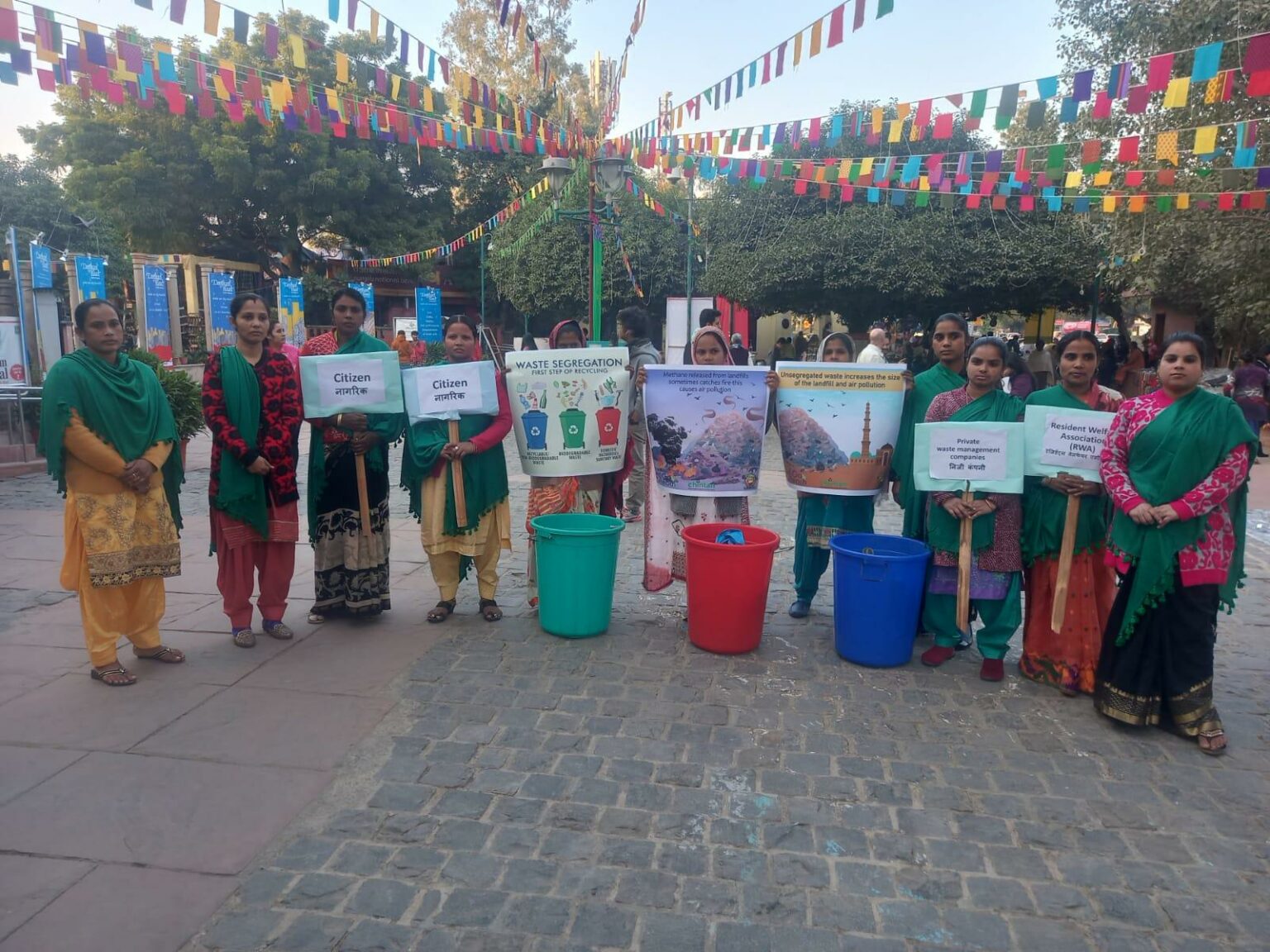 Kachre Pe Charcha: Women Waste Pickers Performing In The Streets ...