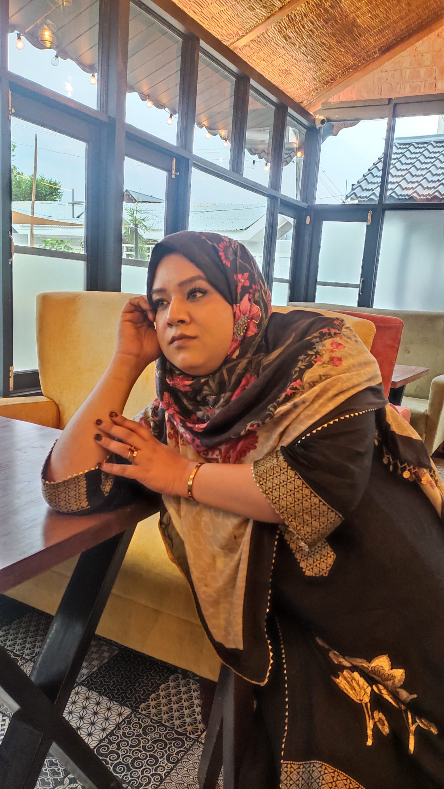 "I Am Shoaib And My Name Is My Journey": Meet Kashmir's Only Trans ...