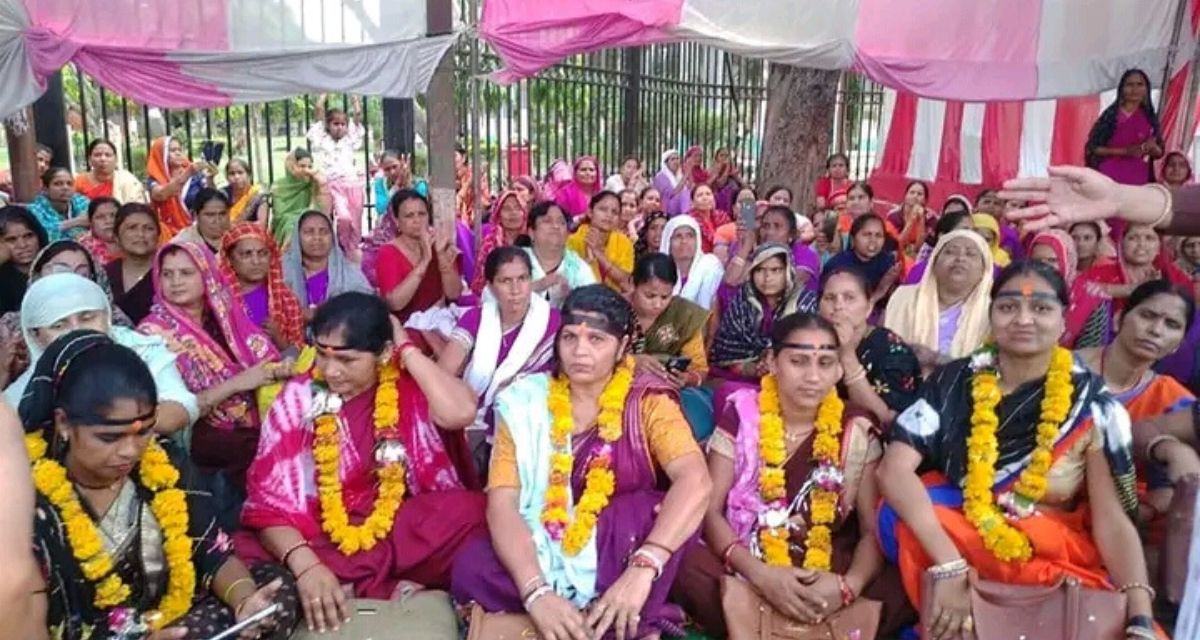 ASHAs Strike Cripples Rural Reproductive Health Services In Madhya Pradesh