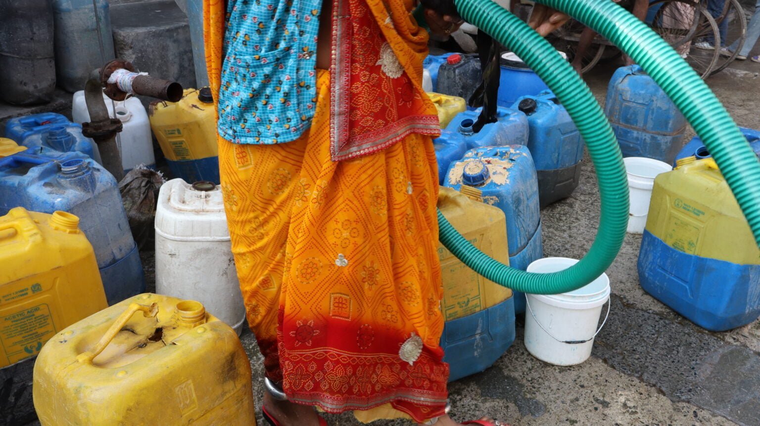 Behind The Scenes Of 'Urban' Delhi: A Tale Of Water And Life In Kusumpur Pahadi | Feminism in India