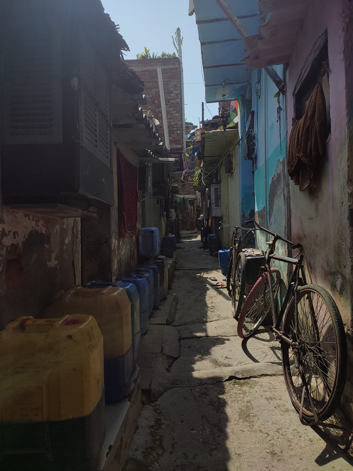 Behind The Scenes Of 'Urban' Delhi: A Tale Of Water And Life In Kusumpur Pahadi | Feminism in India