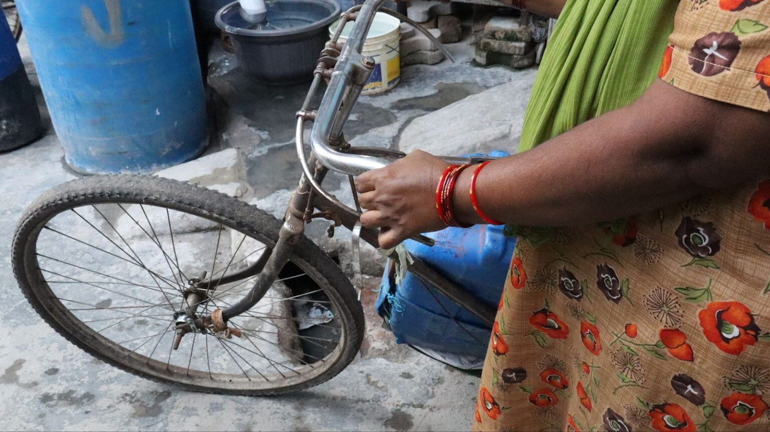 Behind The Scenes Of 'Urban' Delhi: A Tale Of Water And Life In Kusumpur Pahadi | Feminism in India