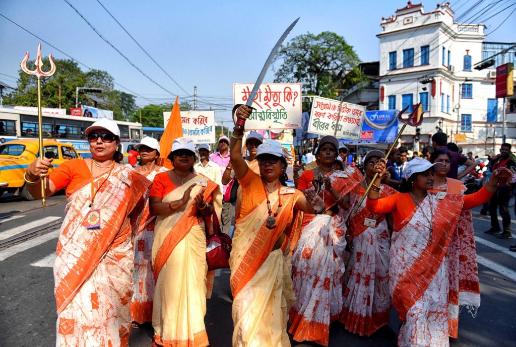 5 Contemporary Indian Women Pilots For Whom The Sky Is Limitless ...